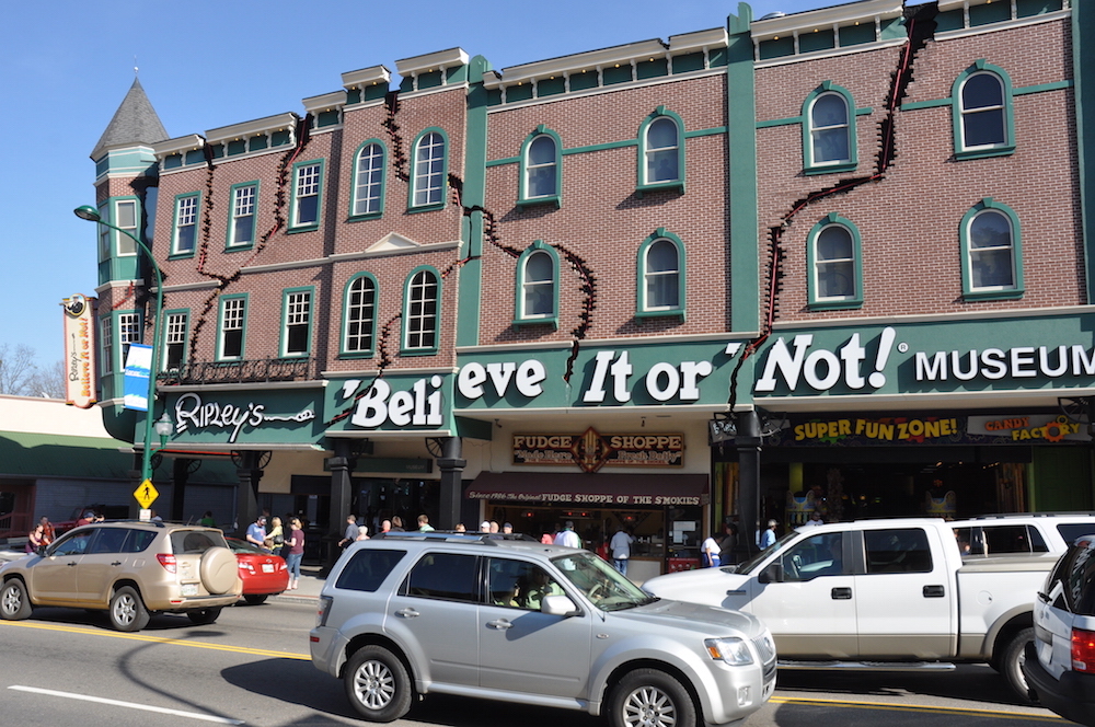 5 Can’t-Miss Attractions on the Gatlinburg Strip – Inside Gatlinburg TN ... 5 Can’t-Miss Attractions on the Gatlinburg Strip – Inside Gatlinburg TN ...