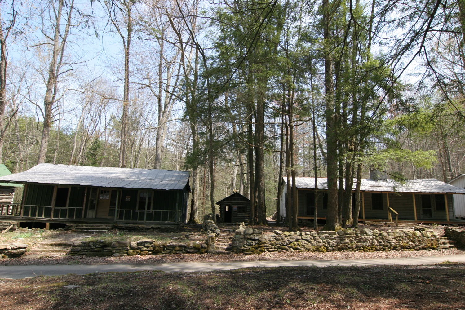 Elkmont – Ghost Town in the Smokies? – Inside Gatlinburg TN ...